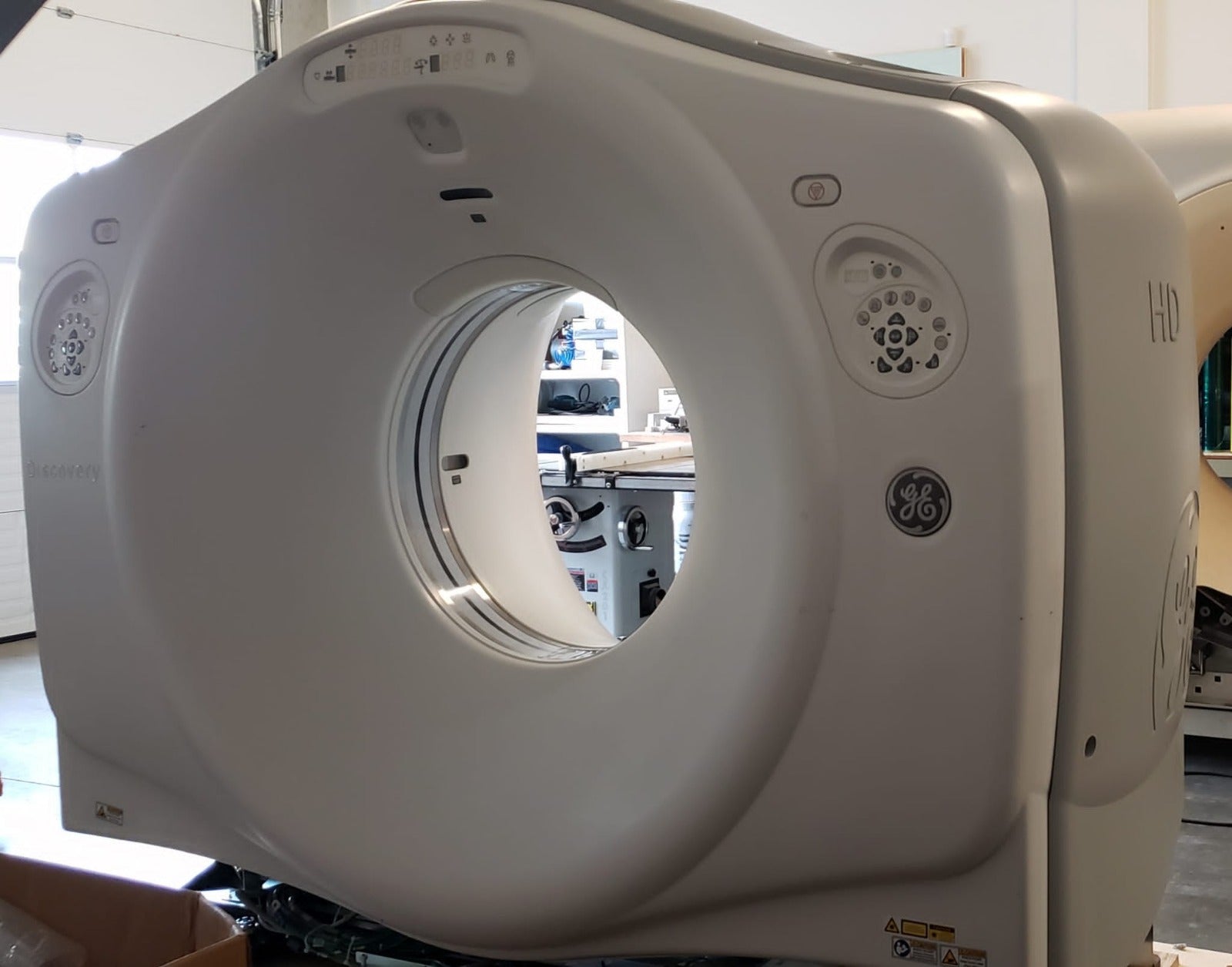 GE CT Discovery CT750 HD GT2000 CT SCANNER 64 slides - Tube: 2019 ...