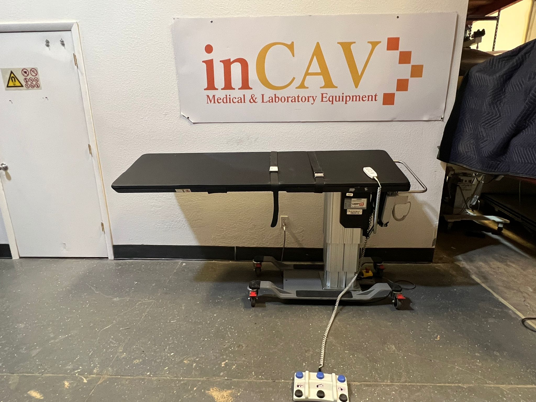 Oakworks Medical CFPM300-Rectangular-Top Imaging-Pain Management Table ...